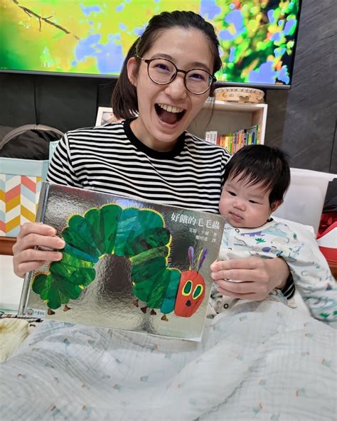 森林故事館x叮噹姐姐說故事 ⭐⭐⭐⭐⭐⭐⭐ 叮噹姐姐好書推薦 經典繪本 好餓的毛毛蟲 沒錯！ Facebook