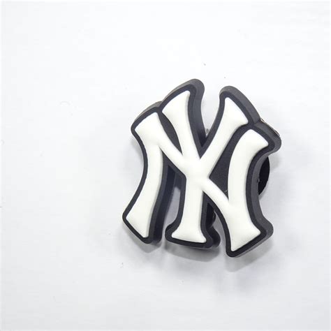 Yankees Logo Black And White New Era New York Yankees Casual Classic