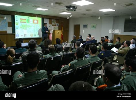 Military Briefing Powerpoint Template Ncejomunicipaldechinu