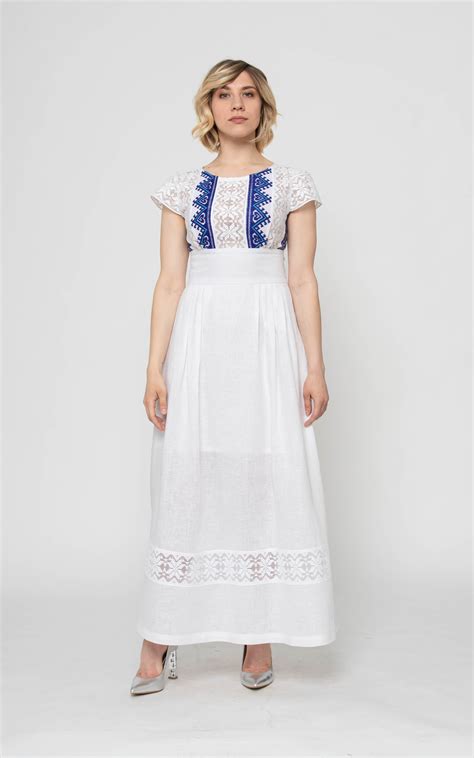 Плаття вишиванка максі біле Жаклін синя купити в інтернет магазині Синій Льон