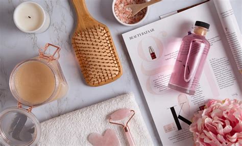 21 Flat Lay Photo Ideas To Take At Home