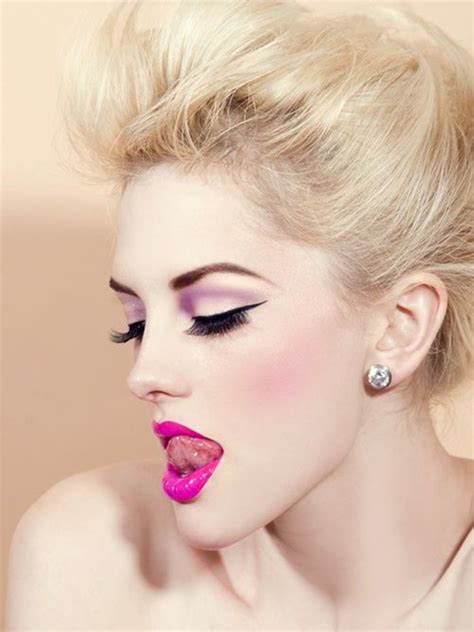 Hot And Sexy Lipstick Color Ideas For
