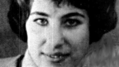 Chi Era Mara Cagol Storia Vera Arresto E Morte Della Brigatista