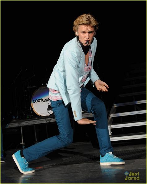 Cody Simpson Off To Tour With Justin Bieber Photo 490641 Photo