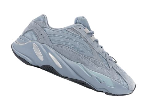 Giày Adidas Yeezy Boost 700 V2 Hospital Blue Fv8424 Jordan 1