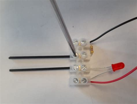 Elegant Electrolysis The Microscale Way