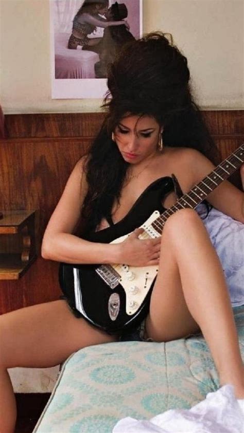 Amy Winehouse Porn Pictures Xxx Photos Sex Images 3869919 Pictoa