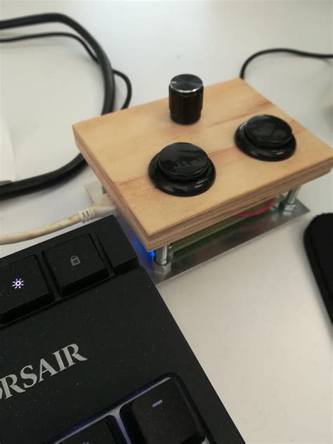 I Built Some Custom Macro Buttons Using An Arduino Micro Rarduino