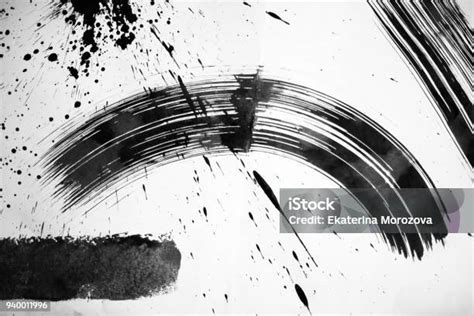 검정 잉크 배경 브러쉬 그린입니다 그림입니다 배경으로 흰 종이에 검은 붓을 추상화 합니다 그런 지 짜임새입니다 흑백 이미지 0명에 대한 스톡 사진 및 기타 이미지 Istock