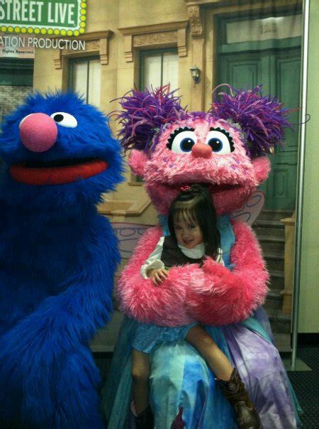 MISS MAGIC Sesame Street Live Continued Hey LOOK ZOE