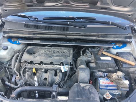 Установил себе распорку передних стояк=) — KIA Carens III, 2 л, 2010 ...