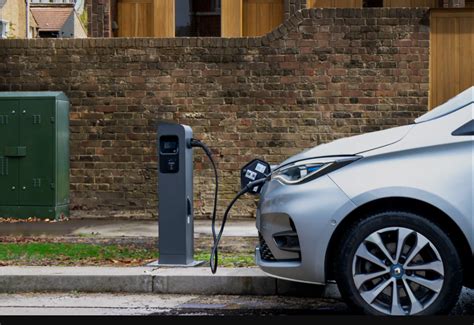 Uk Government To Cut Red Tape Around Home Ev Charging