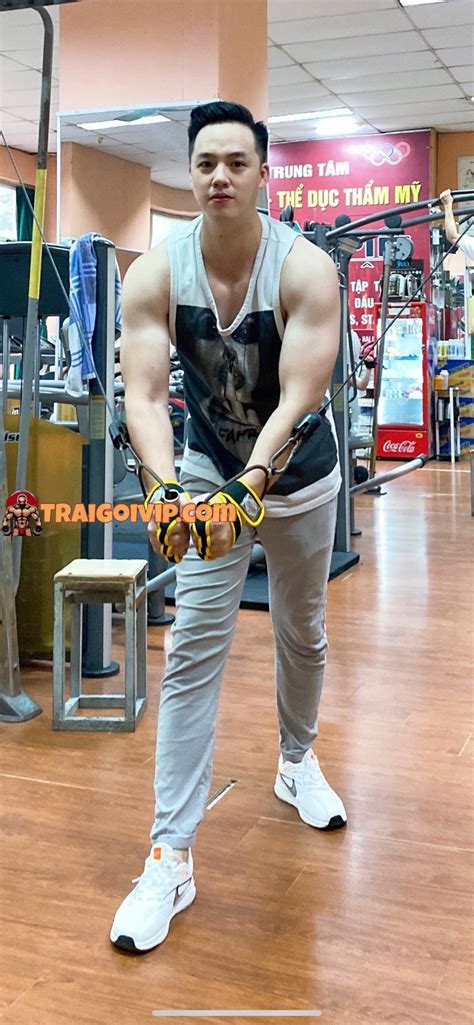 Traigoivip com Trai thẳng sex mátxa bj đủ kiểu chuyên top không nhận làm bot