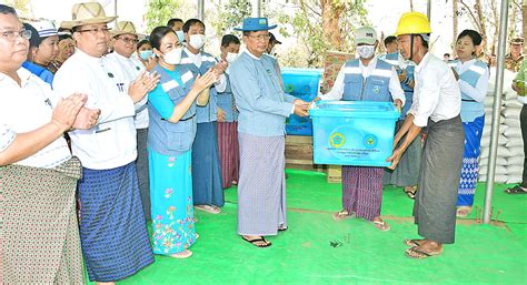 လယ်ဝေးမြို့နယ်အတွင်းရှိ လေဘေးသင့်ပြည်သူများကို အားပေးစကား ပြောကြား Myawady Webportal