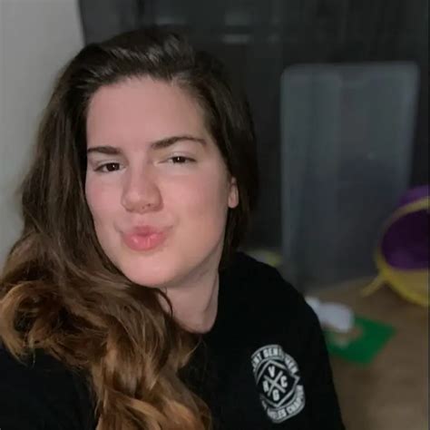 Im Your Fart Adiciton Threapist 😝 Fart Lexi Lawson Gassylexilawson