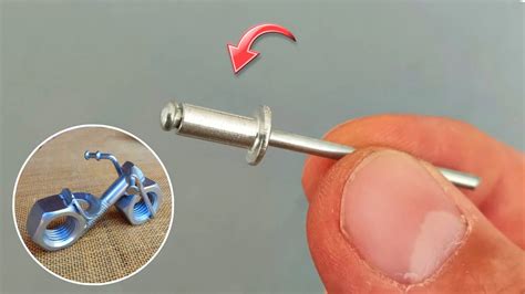 خلاقیت با پیچ و مهره ساخت موتور مینیاتوری شگفت انگیز موتور دکوری