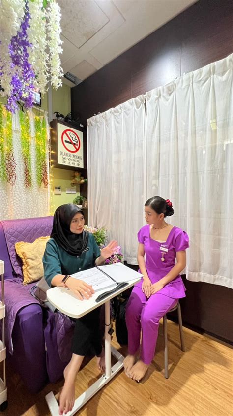 pemantauan pelatih latihan industri program perkhidmatan terapi estetik