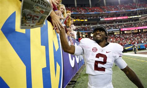 Alabama Defensive Back Tony Brown Wins Unsung Hero Award