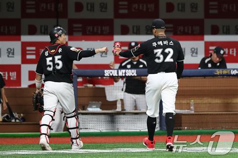 실점 위기 넘긴 Kt 쿠에바스 뉴스1