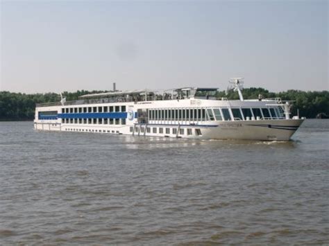 Круиз по Дунав Дунавска делта от Виена до Русе