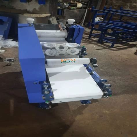 Automatic Momo Cutting Roti Momo Wrapper Making At Rs 38500 Piece Nangloi New Delhi Id