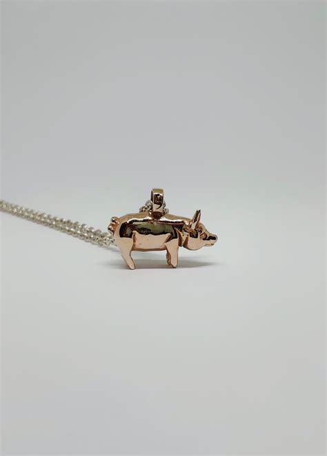 Collar Cerdo Edición Especial Baño De Oro Rosa Cruzada Mexico