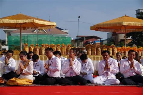 ថ្ងៃនេះជាខួបទី ១០០ ព្រះវស្សា នៃថ្ងៃប្រសូត្រ ព្រះមហាវីរក្សត្រ ព្រះវររាជបិតាឯករាជ្យ បូរណភាពទឹកដី