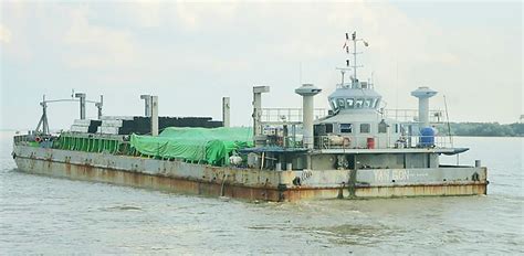 ရခိုင်ပြည်နယ်သို့ ပြန်လည်ထူထောင်ရေး ပစ္စည်းများပေးပို့ Myawady Webportal