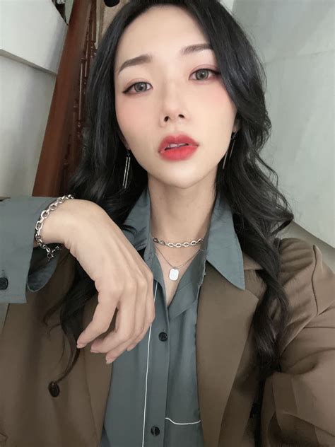 新風格嘗試中 偽娘板 Dcard