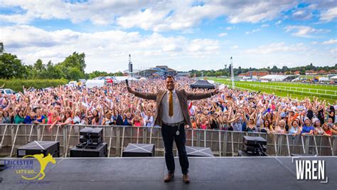 Host Ian Stringerian Stringer