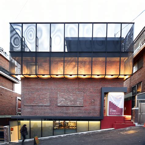 Works 해방촌 갤러리 The Wall