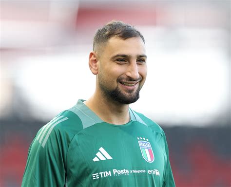 How Tall Is Gianluigi Donnarumma Height Comparison Tool