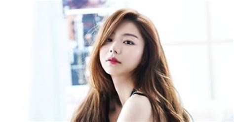 열애설 부인 박수진 과거 침대 위 하의실종 화보