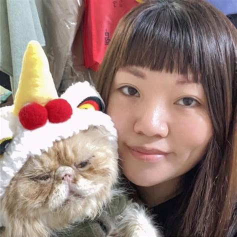 Debbie Lee Debbielee91 • Threads Say More