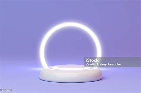 연단과 밝은 원 블루 배경 기하학적 모양의 최소한의 무대 3d 렌더링 0명에 대한 스톡 사진 및 기타 이미지 0명 3차원 형태 강단 Istock