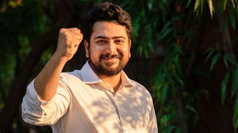 শ্রীকৃষ্ণর কর্মের মাধ্যমে শিখিয়েছেন দুর্বল নিপীড়িত মানুষের পাশে