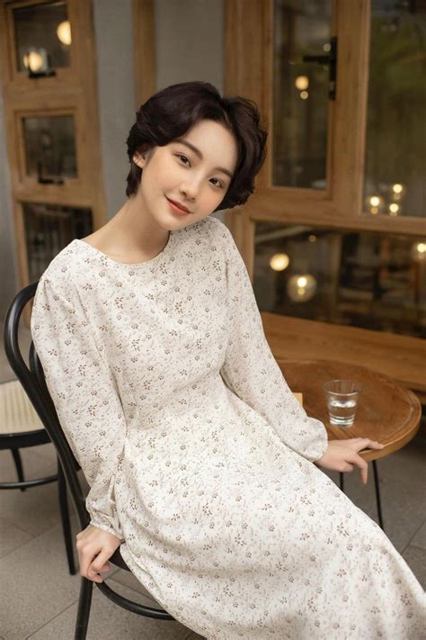 Hot girl người Tày Ceri Thu Hà lần đầu nói về các vết thương chằng chịt trên cánh tay