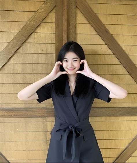Erine Jkt48 Pakaian Nyaman Boneka Perempuan Orang Cantik
