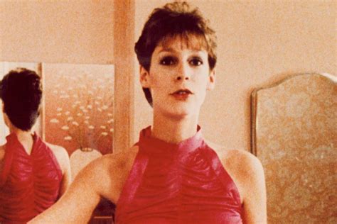Jamie Lee Curtis Says John Landis Stuck Gum In My Mouth Every Day On Trading Places Set