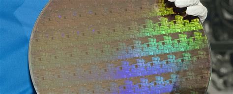 Ibms New Computer Chips Can Fit 30 Billion Transistors On Your