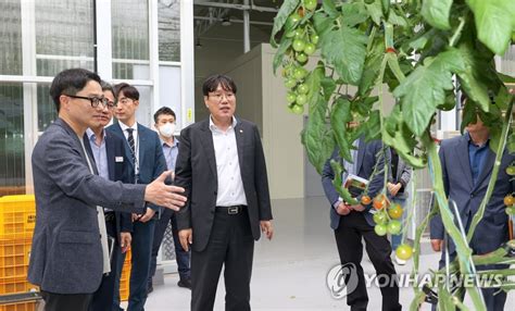 조재호 청장 스마트팜 혁신밸리 방문 연합뉴스