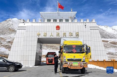 四季看新疆之走进口岸看新疆丨新疆红其拉甫口岸出入境客流创新高 新华网