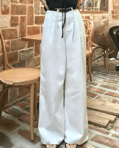 모델소장핏 보장🤍 투 핀턱 일자핏 와이드 실크 흰청바지 벨트 세트 여름 청바지 통바지 얇은 바지 화이트데님 팬츠 에이블리