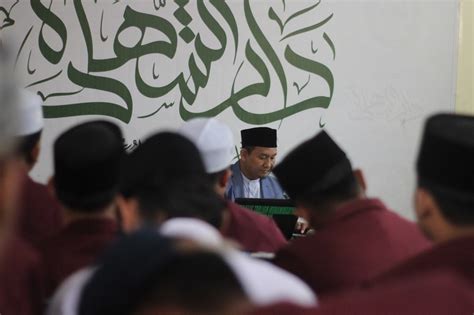 Kuliah Tamu Perdana Semester Genap Tahun Ajaran 2024 2025 Membangun Umat Dari Masjid