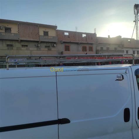 Port Pagage Renault Trafic 2 Alger Dar El Beida Algérie