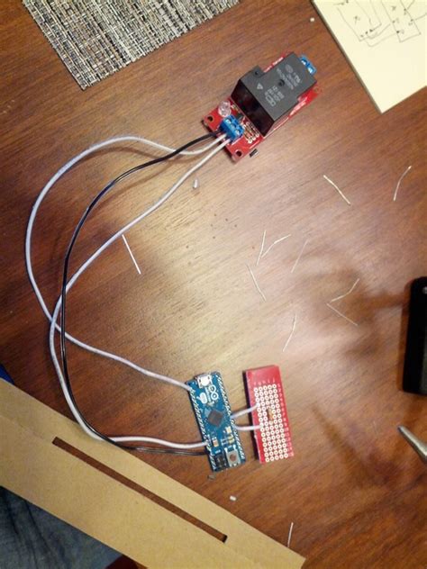 Capacitive Lightswitch Touch A Picture Turn On A Light Updated Michael Weinberg