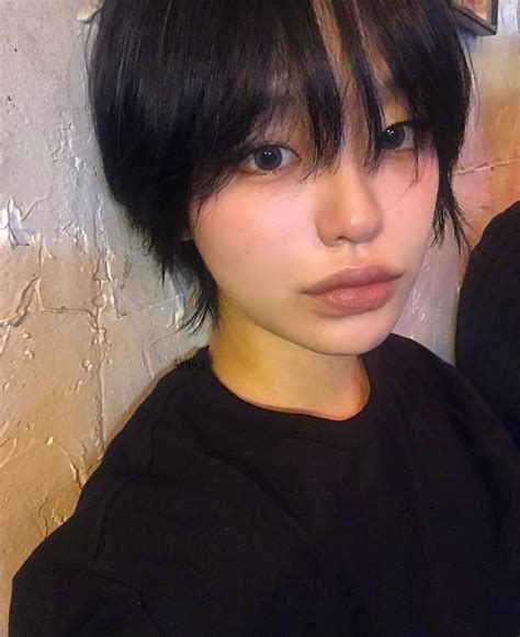 성수동미용실 어낵 장재혁 숏컷 숏단발 중단발 잘생쁨이 세상을 구한다 부스스한 포근함이 보기만해도 따뜻하게 니트같은 질감이라 유치하게 니트펌 이라고할까요 숏컷 단발