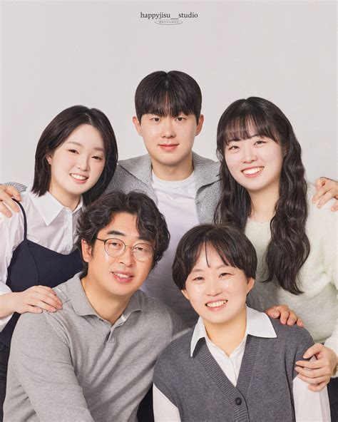 행복지수스튜디오 강릉스튜디오 강릉사진관 강릉증명사진 강릉 프로필사진 강릉셀프사진 강릉가족사진 유정님 가족과 함께 ️ 유정님 가족분들과 함께