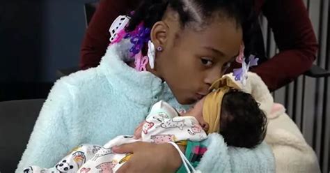 Year Old Girl Name Miracle Helped Her Mom Deliver Baby At Home