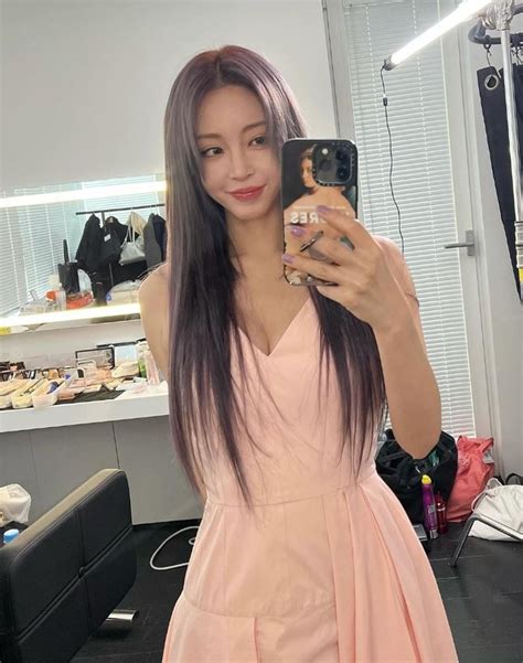 한예슬 보라색 머리＋여신 원피스…찰떡 소화 네이트 연예